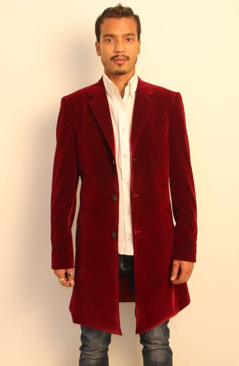 12th Doctor Who Peter Capaldi maroon red velvet coat